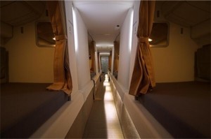 Secret Revealed – The Secret Chambers Where Pilot & Cabin Crew Rest ...